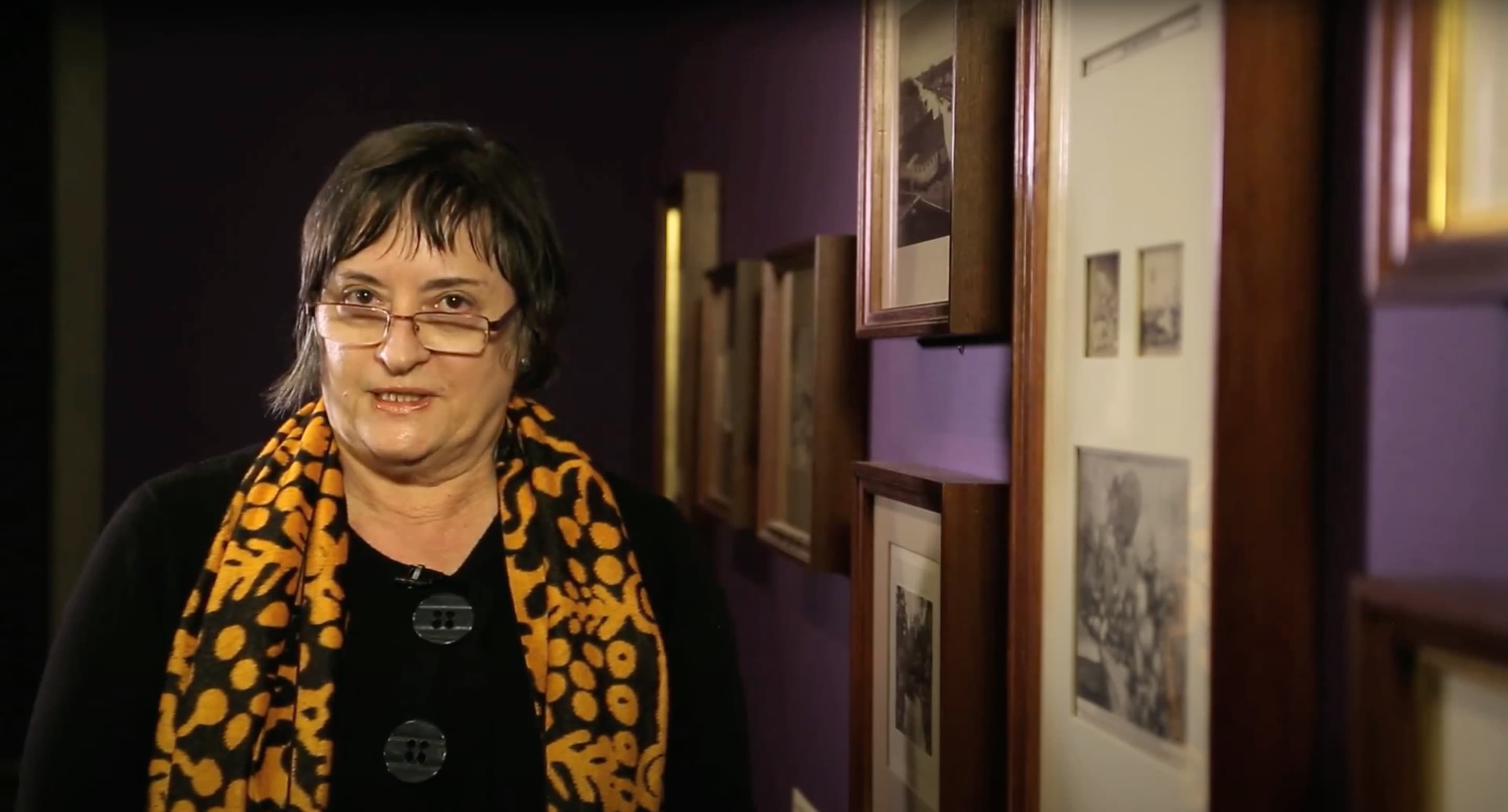 Thilly Weissenborn - Balineesch dansmeisj in rust (A dancing-girl of ...